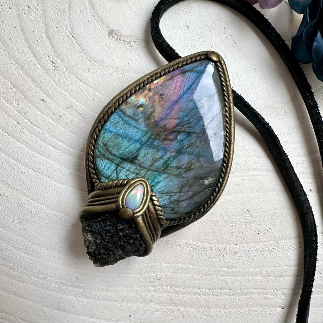 FairyGardenGlow - Crystal Jewelry, Crystal Wands and More.